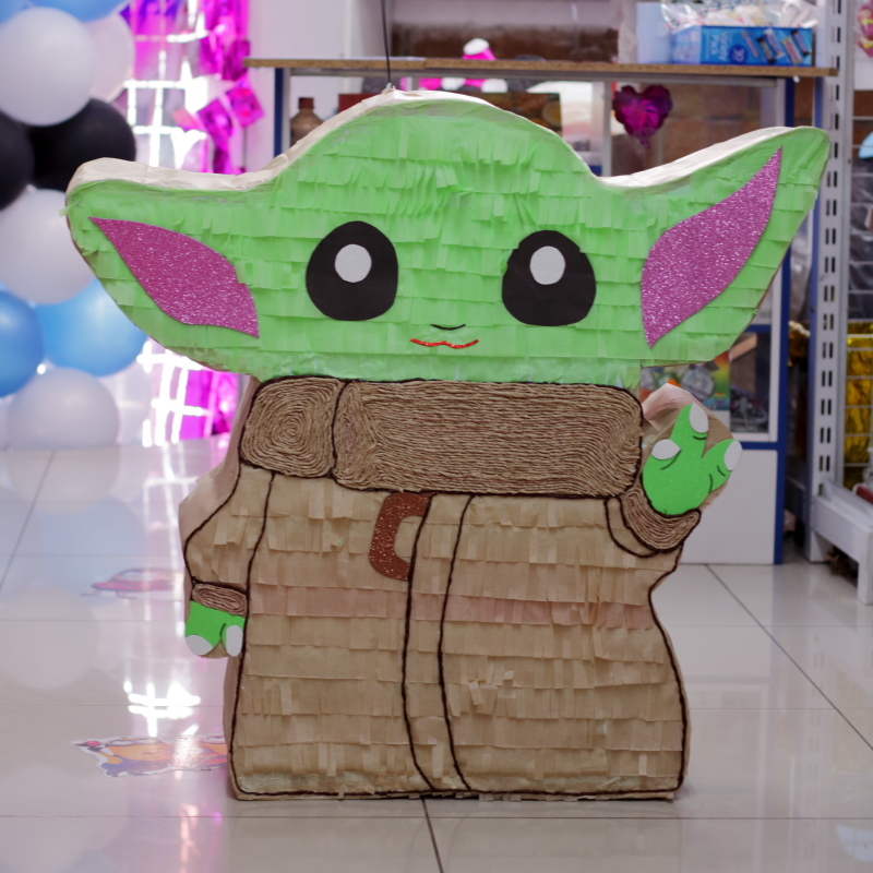 Piñata Baby Yoda Star Wars Grande - CANDY DEPOT
